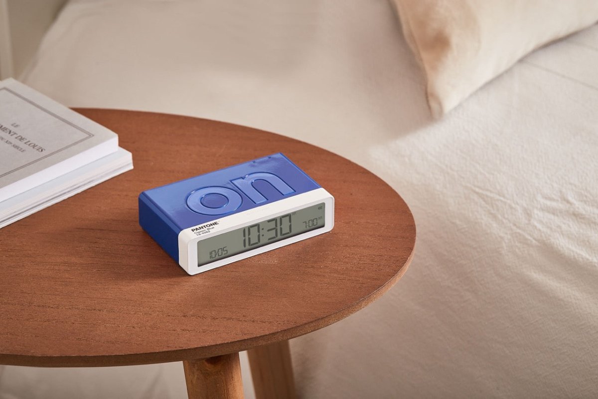 Lexon x Pantone - Flip Classic Alarm Clock